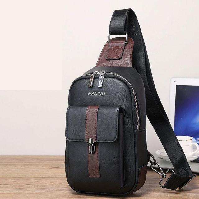 ボディバッグ メンズ 本革　2way  斜め掛け　ショルダーバッグ 自転車　鞄 レザー　ワンショルダー カジュアル 機能性