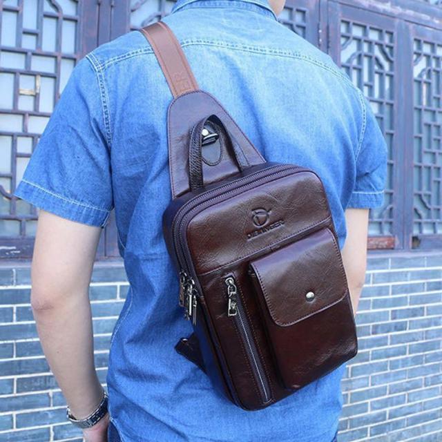 ボディバッグ メンズ 本革　2way 　斜め掛け　ショルダーバッグ 自転車　鞄 レザー　ワンショルダー カジュアル 機能性