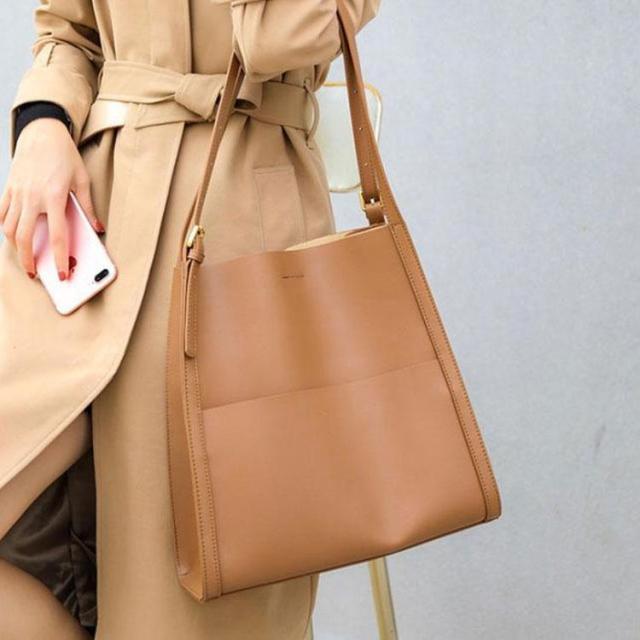 新作 レディースバッグ 本革トートバッグ ショルダーバッグ　ハンドバッグ　バック　通勤通学 収納たっぷり カバン　ビジネス　レザーバッグ