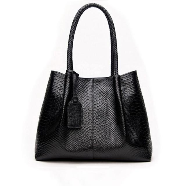 本革　トートバッグ　レディース　レザーバッグ　ショルダーバッグ 革バッグ　かばん　通勤 通学　大人　20代30代40代50代