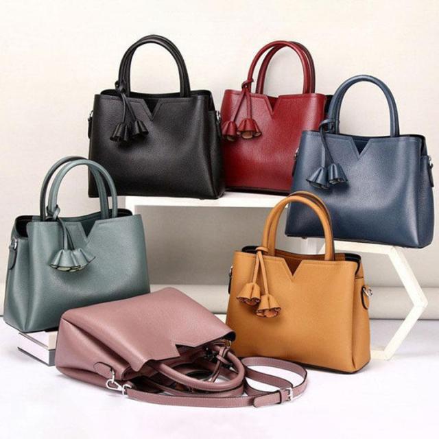 新作 レディースバッグ 本革トートバッグ ショルダーバッグ　ハンドバッグ　バック　通勤通学 収納たっぷり カバン　ビジネス　レザーバッグ
