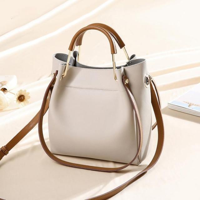 本革　トートバッグ　レディース　レザーバッグ　ショルダーバッグ 革バッグ　かばん　通勤 通学　大人　20代30代40代50代