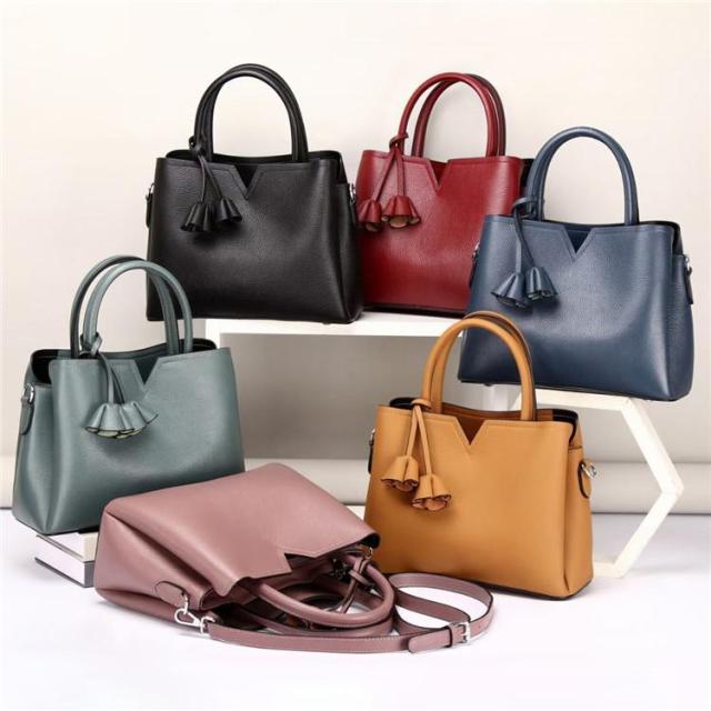 新作 レディースバッグ 本革トートバッグ ショルダーバッグ　ハンドバッグ　バック　通勤通学 収納たっぷり カバン　ビジネス　レザーバッグ