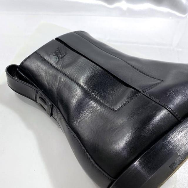 ルイ ヴィトン サイドゴア ブーツ ブラック 美品 メンズ 25.0cm レザー 中古 ST0093 LOUIS VUITTON 男 サイド ロゴ LV シンプル アパレル 本革 革 ハイカット 定番 人気 男性 通勤 通学 黒色 お洒落 カジュアル 箱付き エレガント 上品 ブランド 本物 鑑定済み