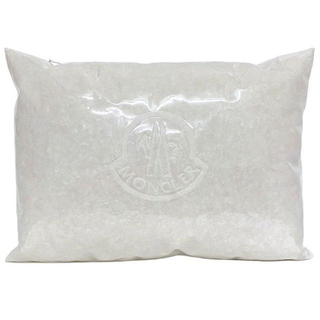 モンクレール クラッチバッグ ホワイト F109B6B50000 02SBX 美品 レア ダウン ナイロン ビニール 中古 MONCLER ハンドバッグ ロゴ ファスナー 軽い 透明 スケルトン クリア 定番 人気 男性 女性 レディース メンズ 白 シンプル バッグ ブランド 本物 鑑定済み
