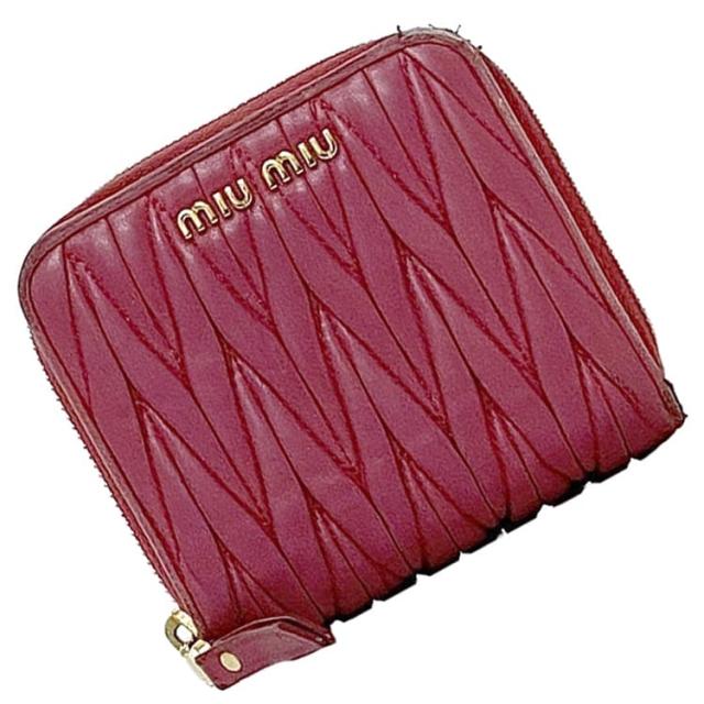 ミュウミュウ 二つ折り 財布 ec-22651 ピンク マテラッセ コンパクト レザー 中古 197A miu miu ファスナー ホック ミニ ウォレット 定番 人気 女性 レディース 革 お洒落 小さい ワンポイント シンプル エレガント 小物 高級感 上品 ブランド 本物 鑑定済み