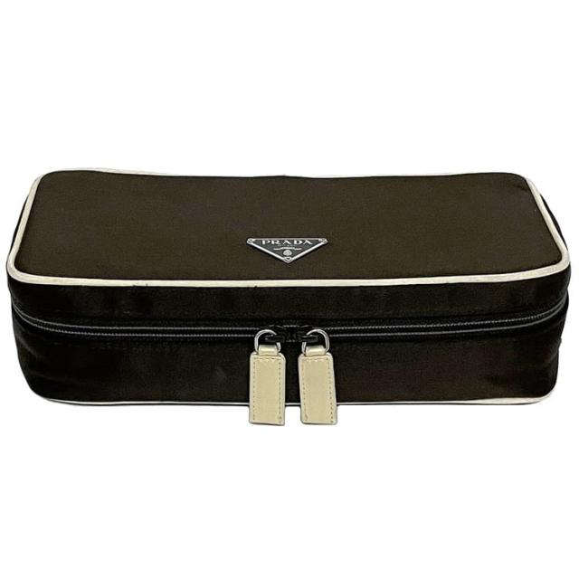 プラダ ポーチ ec-22734 ブラウン クリームホワイト ミラー付 小物入れ サテン 中古 PRADA ファスナー 三角 化粧ポーチ ロゴ プレート コスメ 定番 人気 女性 レディース 小さい 小物 お洒落 コスメポーチ ケース シンプル ワンポイント ブランド 本物 鑑定済み