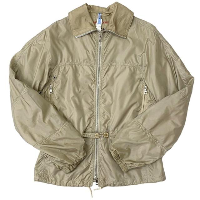 プラダ ブルゾン ec-23215 ベージュ スポーツ 280562 美品 クリーニング済み ナイロン 100％ 中古 674 PRADA ジャケット ファスナー アパレル レディース アウター 定番 人気 服 洋服 お洒落 シンプル カジュアル ファッション 高級感 ブランド 本物 鑑定済み
