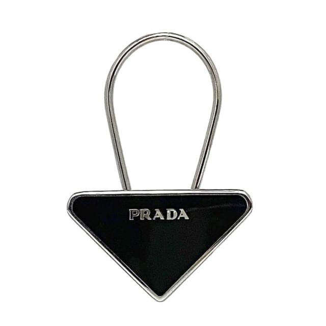 プラダ キーリング ec-23668 ブラック シルバー 美品 メタル 中古 M715 PRADA 鍵 ホルダー ロゴ プレート 定番 人気 お洒落 エレガント 黒色 黒 小物 箱付き 箱 レディース メンズ お洒落 シンプル チャーム バッグチャーム 高級感 上品 ブランド 本物 鑑定済み