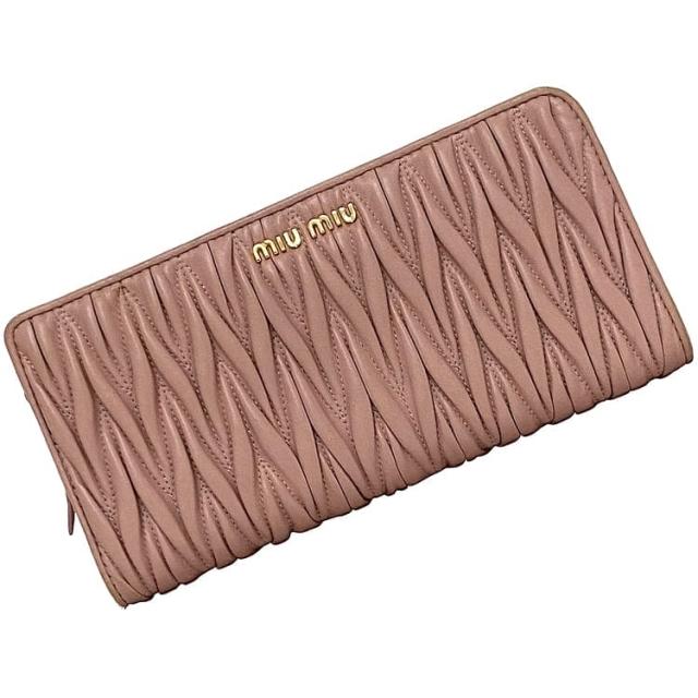 ミュウミュウ Ｌ字ファスナー 長財布 ec-23720 ピンク FUXIA マテラッセ 5M1183 美品 財布 レザー 中古 262 miu miu ファスナー フューシャ ロゴ ゴールド金具 レディース 女性 定番 人気 Ｌ字 箱付き ロング ウォレット ブランド 本物 鑑定済み