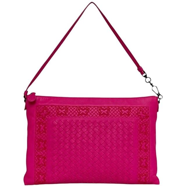 ボッテガヴェネタ クラッチバッグ f-23997 ピンク イントレチャート バタフライ 美品 レザー 中古 B06224711S BOTTEGA VENETA 肩掛け ファスナー 編みこみ セミショルダー 蝶々 刺繍 レディース 女性 ヴィンテージ 定番 人気 本革 ブランド 本物 鑑定済み