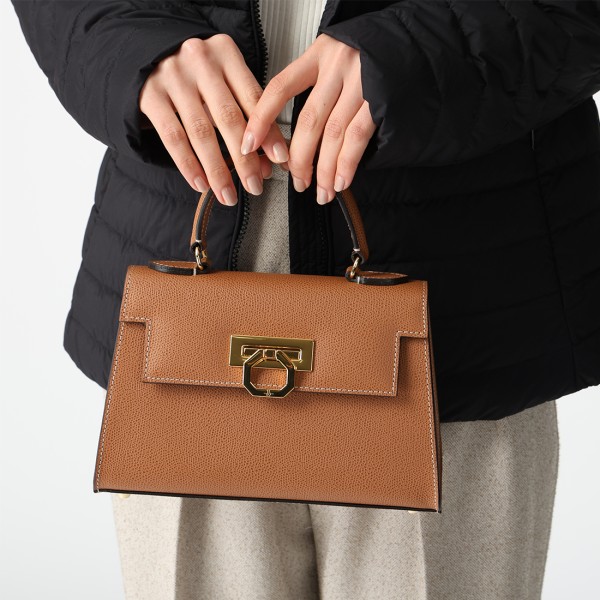 カルボッティ ショルダーバッグ ハンドバッグ グレタ ブラウン レディース CARBOTTI 245V2