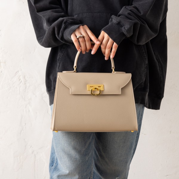 カルボッティ ハンドバッグ ショルダーバッグ イヴァナ イヴァーナ ブラウン レディース CARBOTTI P443 TAUPE