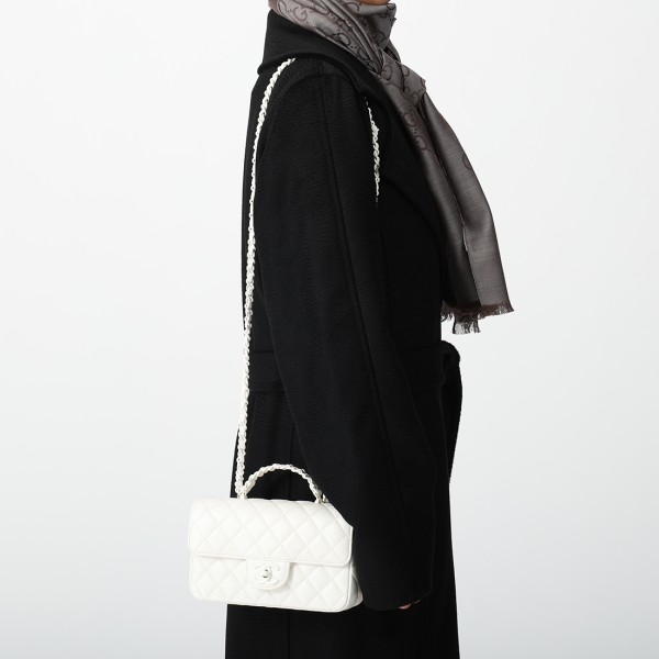 シャネル ハンドバッグ ショルダーバッグ マトラッセ CCマーク ココマーク ミニバッグ ホワイト レディース CHANEL AS5243 B18687 10601