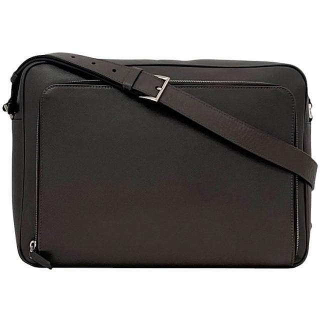 プラダ メッセンジャーバッグ ブラウン ショルダーバッグ 美品 サフィアーノ レザー 中古 7 Ｄ PRADA クロスボディ 書類バッグ ビジネスバッグ a4 斜め掛け 肩掛け ファスナー 三角 ロゴ プレート ビジネス メンズ 定番