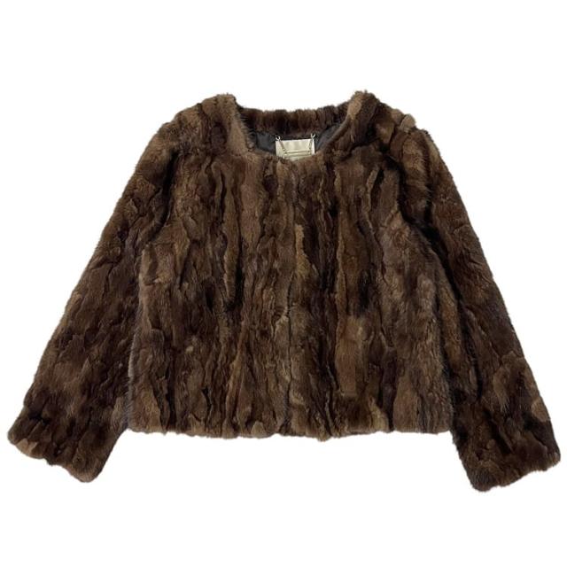 ミンクコート ブラウン 美品 フリーサイズ ミンク 中古 アパレル ジャケット ショートコート コート アウター 定番 人気 女性 レディース 服 ファッション 短い 短め お洒落 カジュアル 洋服 茶色 シンプル エレガント 高級感