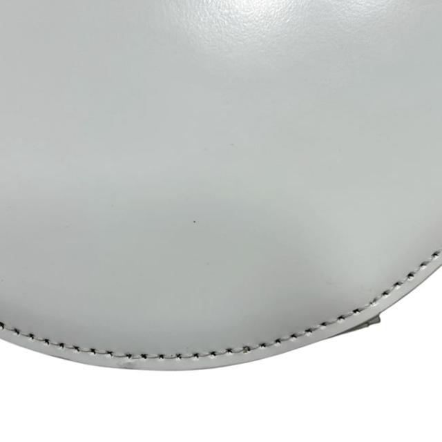 プラダ ショルダーバッグ ホワイト 1NA003 美品 ラウンド チェーン