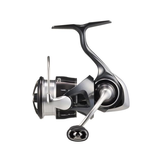 ダイワ 24ルビアス SF2500SS　/ スピニング リール スーパーフィネス