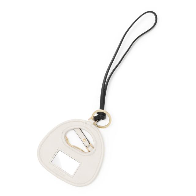 あす着] ミュウミュウ miu miu キーリング バッグチャームモチーフ