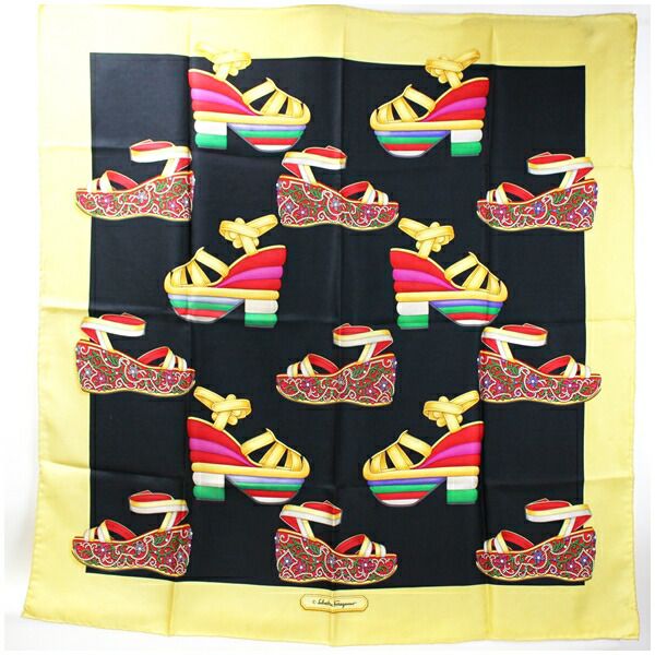 サルバトーレ・フェラガモ シルク スカーフ サンダル柄 ブラック×マルチカラー 中古 Aランク Salvatore