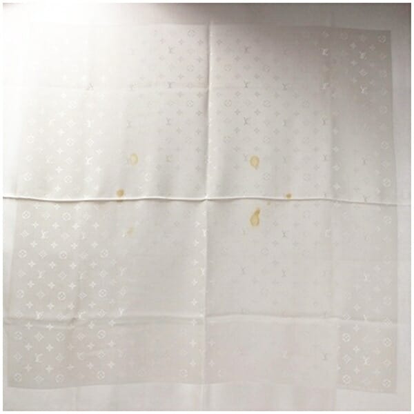 ★ ルイヴィトン シルク スカーフ モノグラム ベージュ 中古 Bランク LOUIS VUITTON | レディース 女性用