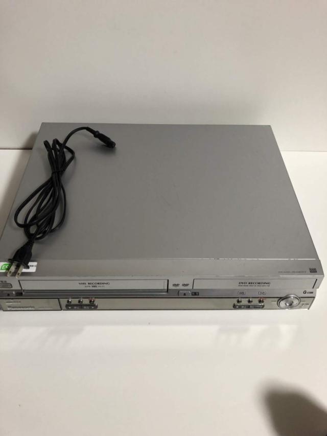 パナソニック DVDレコーダー VHSビデオ一体型 DIGA DMR-ES30V-S(中古品)