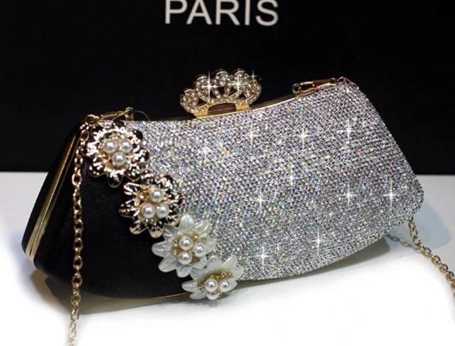 豪華パーティーバッグ キラキラ ストーンBAG クラッチバッグ レディース ラインストーンクラッチバッグ 2wayバッグ．