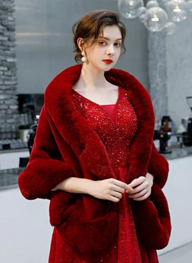 豪華肩掛け 大判ショール ファーストール ．毛皮風ケープ 結婚式 ボレロ ポンチョ