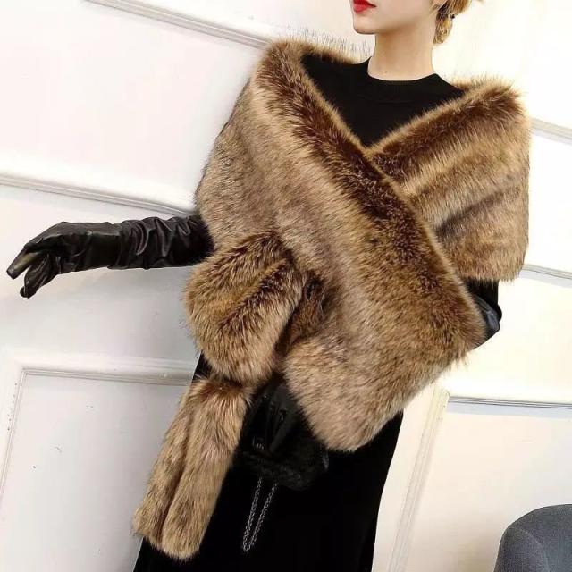 豪華肩掛け 大判ショール ファーストール ．毛皮風ケープ 結婚式 ボレロ ポンチョ