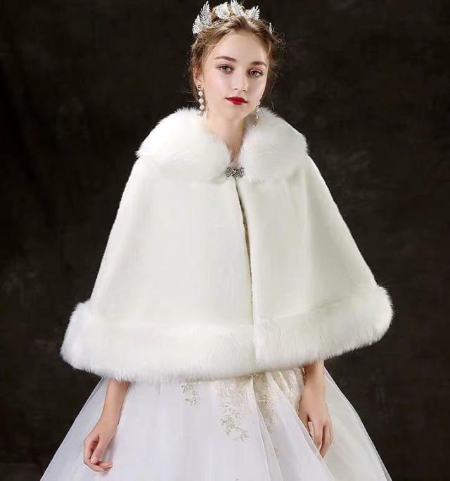 豪華肩掛け 大判ショール ファーストール ．毛皮ケープ 結婚式 ボレロ ポンチョ