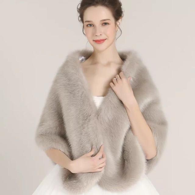 フェイクファー ストール レディース 大判ショール ．高級ケープ ．豪華フェイクファー肩掛け