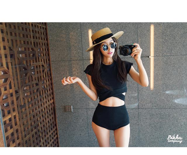 水着 ビキニ スイムウェア セパレート ワンショルダー ワンショル 体系カバー 二の腕カバー 半袖 日焼け防止 UVカット 紫外線対策 セット 上下セット 2点セット お得 かわいい 大人可愛い きれいめ セクシー sexy シンプル カジュアル ナチュラル 大人 大人っぽい おしゃれ 水着 ビキニ スイムウェア セパレート ワンショルダー ワンショル 体系