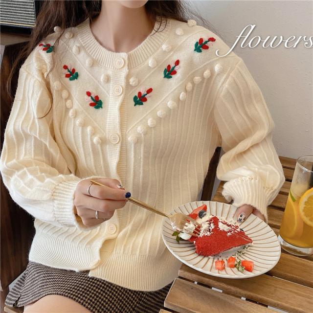 トップス セーター カーディガン 上着 袖あり 長袖 ボリューム袖 萌袖 Uネック 襟なし 刺繍 ふわふわ リブ 前開き ケーブルニット リブニット 編み込み ニット かわいい 大人可愛い カジュアル おしゃれ お洒落 アジアン ラフ ラブリー キュート ガーリー ルーズ 春 秋 冬