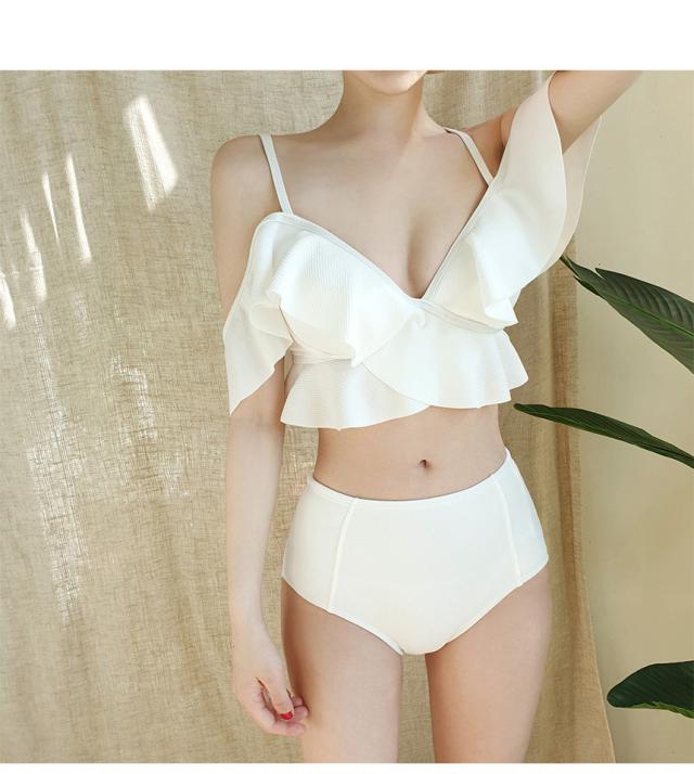 フリル ビキニ 体系カバー水着 セパレート クロス クロスバンド 体系カバー 二の腕カバー フリル 胸元 谷間 谷間魅せ セット 上下セット 2点セット ツーピース かわいい 大人可愛い きれいめ セクシー シンプル カジュアル ゴージャス 華やか 大人 大人っぽい おしゃれ 女っぽ
