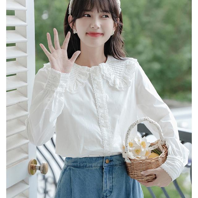 フレンチ ドールカラー トップス シャツ ブラウス 白トップス 袖あり 長袖 襟付き ストレート スタンダード レース フリル 前開き かわいい 大人可愛い きれいめ 上品 おしゃれ お洒落 ラブリー キュート ガーリー 主役級 無地 春 秋 誕生日 入学式 入園式 卒業式 卒園式