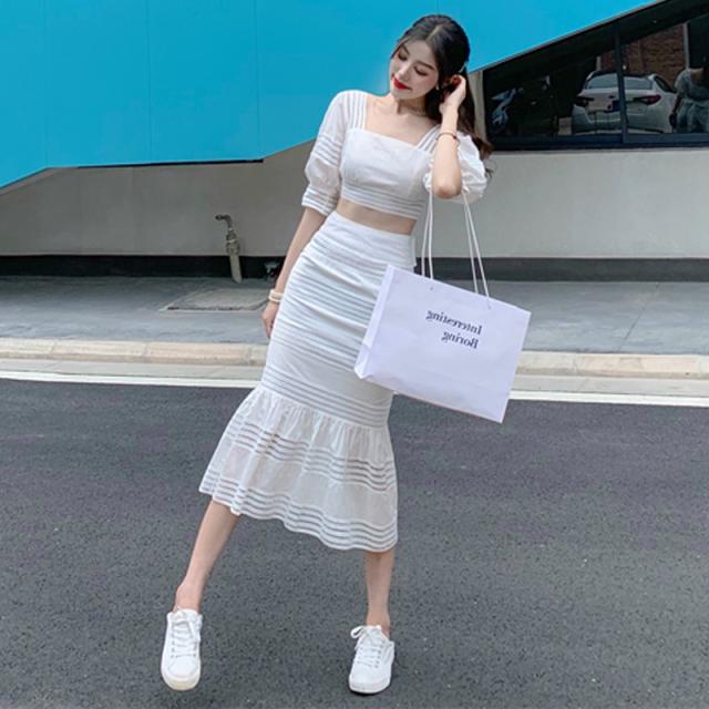 セットアップ ブラウス ミニ丈 ミモレ ミモレ丈 袖あり 半袖 パフスリーブ スクエアネック スリム タイト マーメイド リボン バックコンシャス 透け感 シースルー 上下セット 2点セット かわいい 大人可愛い きれいめ シンプル 大人 上品 おしゃれ 大人女子 こなれ感 ラフ