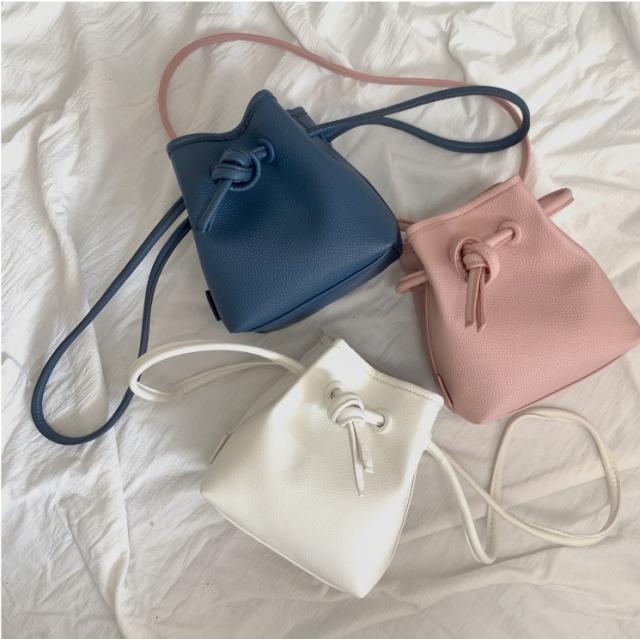 バッグ カバン レディースバッグ ハンドバッグ 手持ちバッグ 手持ちカバン ミニバッグ 小バッグ コンパクト スクエア型 巾着 かわいい 大人可愛い きれいめ シンプル カジュアル おしゃれ お洒落 大人可愛い 大人女子 ラフ キュート 無地 10代 20代 学生 お出かけ