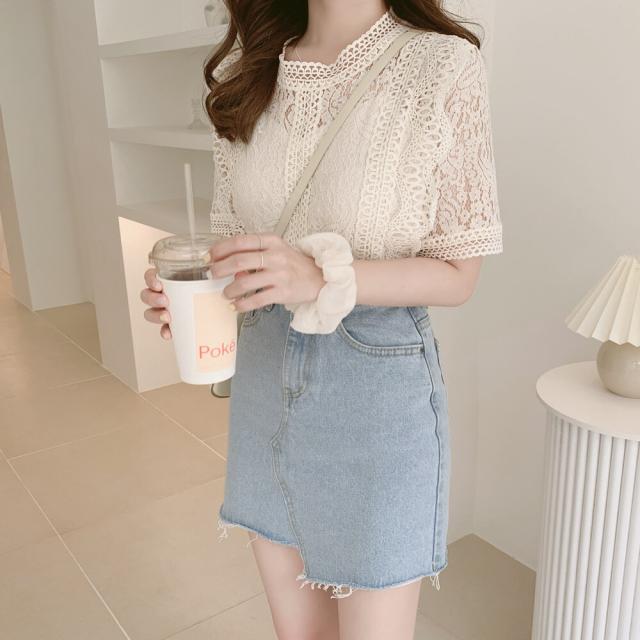 トップス ブラウス ロング丈 袖あり 半袖 Uネック 刺繍 かわいい 大人可愛い きれいめ シンプル カジュアル 大人 上品 おしゃれ お洒落 大人可愛い 大人女子 こなれ感 ラブリー キュート ガーリー 個性的 エレガント 主役級 存在感 フォーマル 無地 春 夏 秋 オールシーズン