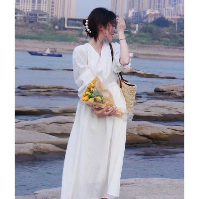 ワンピース ワンピドレス ロング ロング丈 袖あり 長袖 Vネック 襟なし Aライン バックリボン 綿 薄手 かわいい 大人可愛い きれいめ シンプル カジュアル 大人 上品 おしゃれ お洒落 アジアン エスニック 大人女子 ラフ 無地 夏 10代 20代 30代 40代 レディース 女性用 通勤 ワンピース ワンピドレス ロング ロング丈 袖あり 長袖 Vネック 襟なし