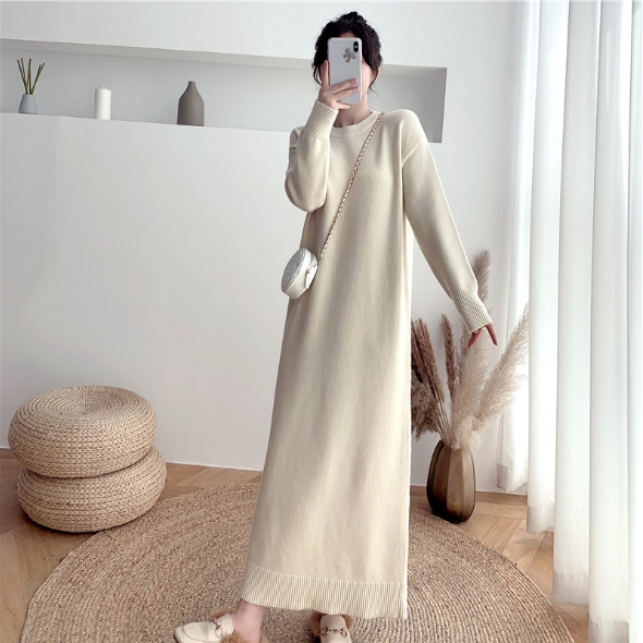 ワンピース 部屋着 ワンピドレス 膝下 ロング ロング丈 袖あり 長袖 ラウンドネック 襟なし 細身 ストレート Iライン 綿 ニット かわいい 大人可愛い シンプル カジュアル 大人 大人女子 こなれ感 ラフ 無地 秋 冬 10代 20代 30代 レディース 女性用 通勤 デート お出かけ