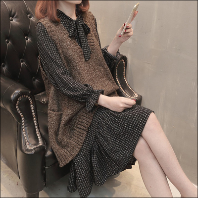 ニットベスト ワンピース フレアワンピース ひざ丈 膝上 袖あり 長袖 襟なし フレア セミフレア Aライン ドッキング フリル リボン 2点セット お得 かわいい 大人可愛い きれいめ シンプル カジュアル 大人 上品 おしゃれ 大人女子 こなれ感 ラブリー キュート ガーリー ニットベスト ワンピース フレアワンピース ひざ丈 膝上 袖あり 長袖