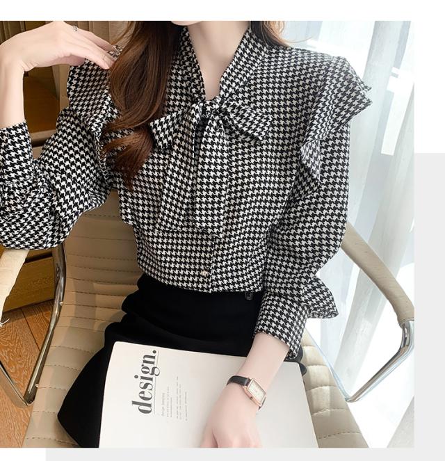 千鳥格子 ボウタイ ブラウス トップス 袖あり 長袖 パフスリーブ フリル リボン かわいい 大人可愛い きれいめ 大人 上品 おしゃれ 大人女子 こなれ感 ラブリー キュート ガーリー モード系 エレガント フォーマル とろみ感 チェック柄 格子柄 春 秋 冬 謝恩会 冠婚葬祭 10代