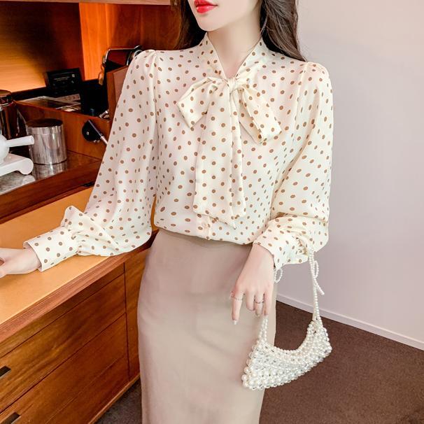 トップス シャツ ブラウス 長袖 リボン かわいい 大人可愛い きれいめ シンプル カジュアル 大人 上品 おしゃれ お洒落 大人可愛い 大人女子 こなれ感 ガーリー エレガント 主役級 存在感 フォーマル ドット柄 水玉 春 秋 誕生日 クリスマス バレンタイン 10代 20代 30代