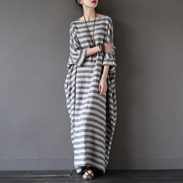 ワンピース ワンピドレス ロング ロング丈 袖あり 5分袖 ドルマンスリーブ ラウンドネック 襟なし ムササビ ストレート 綿 リネン かわいい 大人可愛い シンプル カジュアル 大人 おしゃれ アジアン エスニック エキゾチック こなれ感 ラフ 個性的 柄 ボーダー 春 夏 秋 20代