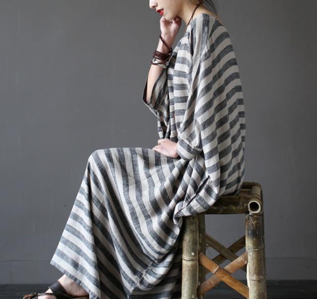 ワンピース ワンピドレス ロング ロング丈 袖あり 5分袖 ドルマンスリーブ ラウンドネック 襟なし ムササビ ストレート 綿 リネン かわいい 大人可愛い シンプル カジュアル 大人 おしゃれ アジアン エスニック エキゾチック こなれ感 ラフ 個性的 柄 ボーダー 春 夏 秋 20代 ワンピース ワンピドレス ロング ロング丈 袖あり 5分袖 ドルマン