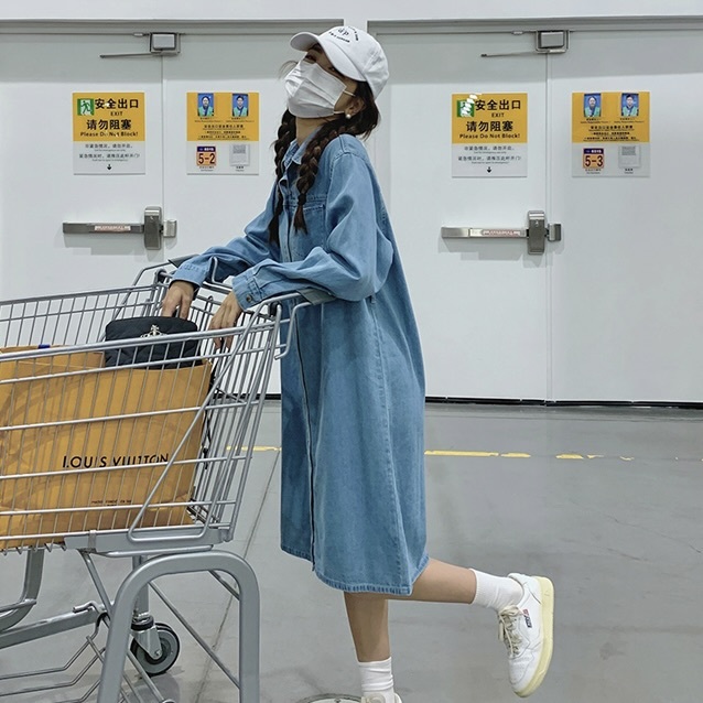 ワンピース シャツワンピース デニムワンピース 膝丈 ひざ丈 袖あり 長袖 襟付き セミフレア ストレート ワイド Aライン ウエストマーク デニム ブルーデニム カラーデニム かわいい 大人可愛い シンプル カジュアル 大人 上品 おしゃれ 大人女子 こなれ感 ラフ マニッシュ