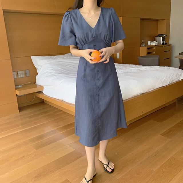 パフスリーブ Vネック フレア ワンピース フレアワンピース 膝下 ロング ロング丈 袖あり 半袖 襟なし 深Vネック Aライン 切り替えデザイン ハイウエスト かわいい 大人可愛い きれいめ シンプル カジュアル 大人 上品 おしゃれ 大人女子 こなれ感 ラブリー キュート モダン