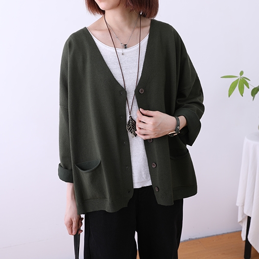 Vネック 前開き カーディガン トップス 長袖 ドロップショルダー 襟なし リブ リブニット 編み込み ニット かわいい 大人可愛い きれいめ シンプル カジュアル 大人 上品 おしゃれ 大人女子 こなれ感 ラブリー キュート モダン 無地 春 秋 冬 10代 20代 30代 40代 50代 60代