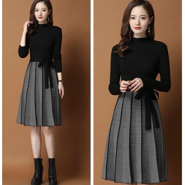 ワンピース ルームウェア フレアワンピース 膝丈 ひざ丈 袖あり 長袖 ハイネック 襟なし フレア セミフレア スリム タイト 細身 Aライン 切り替えデザイン ドッキング プリーツ リボン ウエストマーク ウエストリボン かわいい 大人可愛い きれいめ シンプル 大人 上品