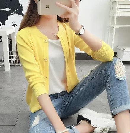 トップス デート カーディガン 上着 白トップス ミディアム丈 袖なし 長袖 ボリューム袖 フレアスリーブ フレンチスリーブ 襟なし フレア セミフレア 細身 ストレート ワイド Iライン スマート 前開き 伸縮性 薄手 かわいい 大人可愛い きれいめ シンプル カジュアル 上品